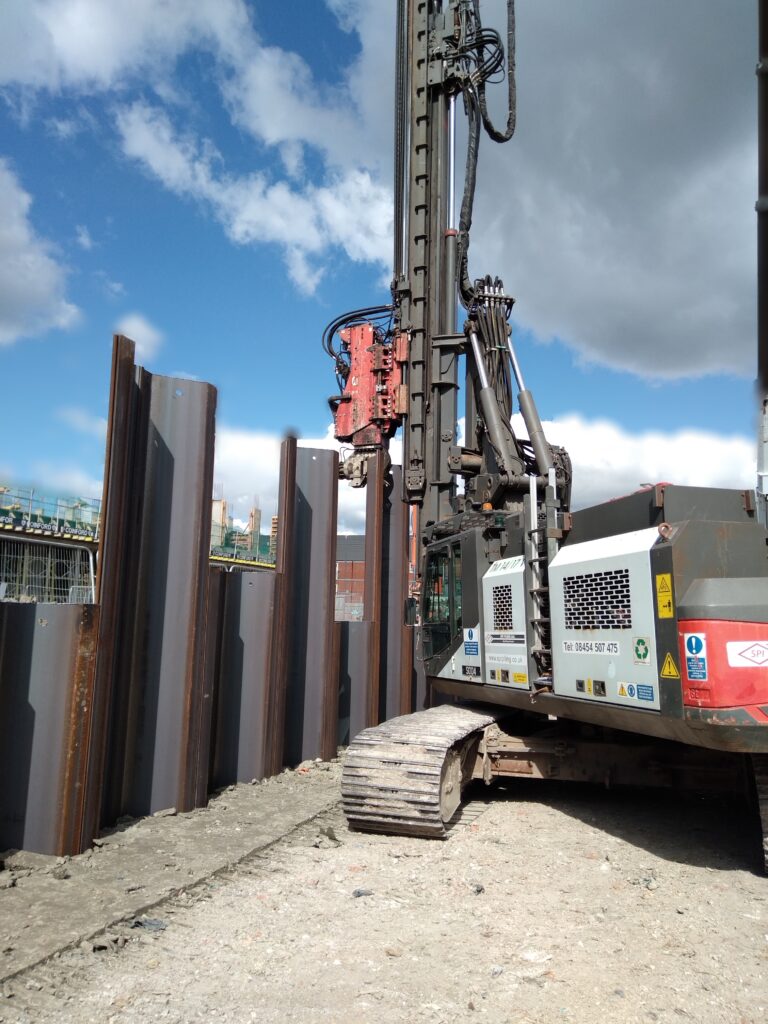 Telescopic Leader Rig - SPI Piling | A E Yates